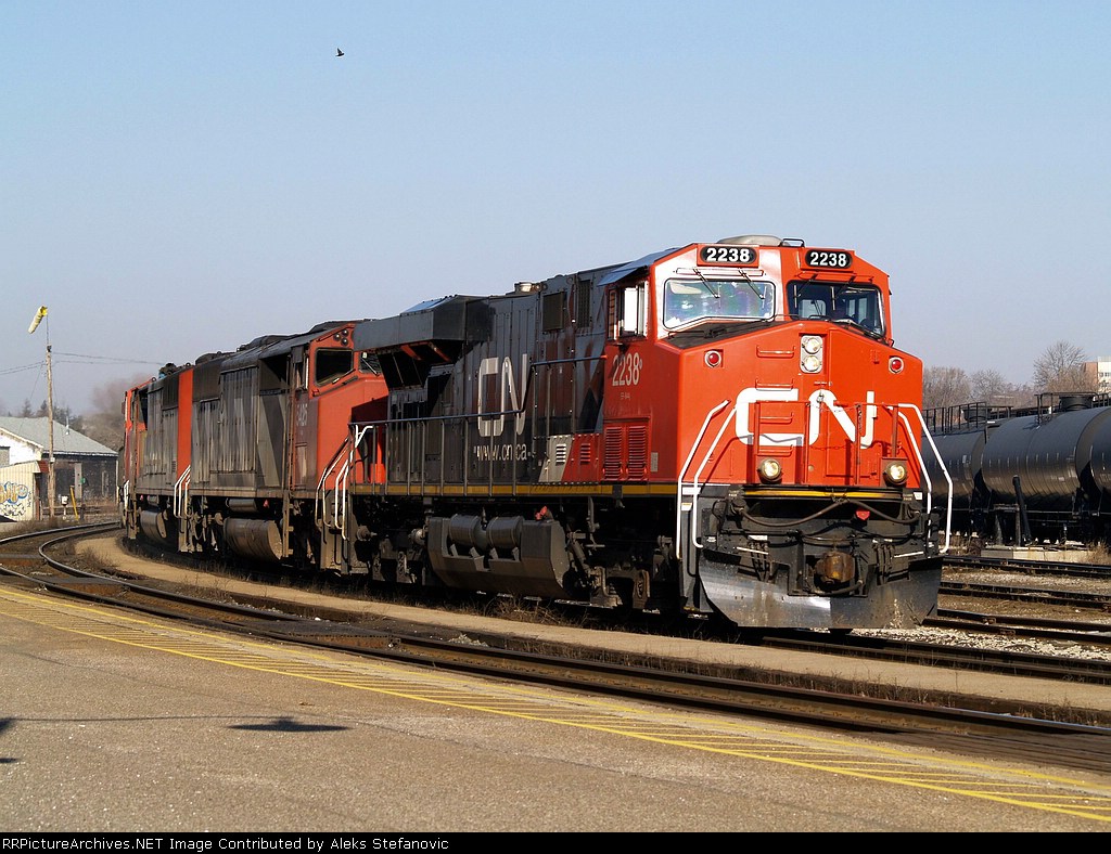 CN 382 rolling by the Brantford yard @ 09:30